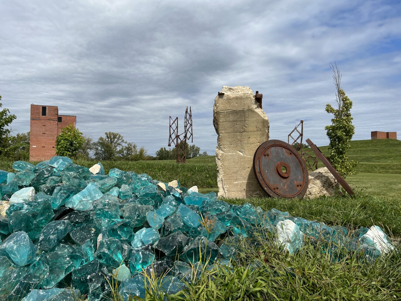 Visit the stunning river of glass at Ariel Foundation Park - Lewis ...